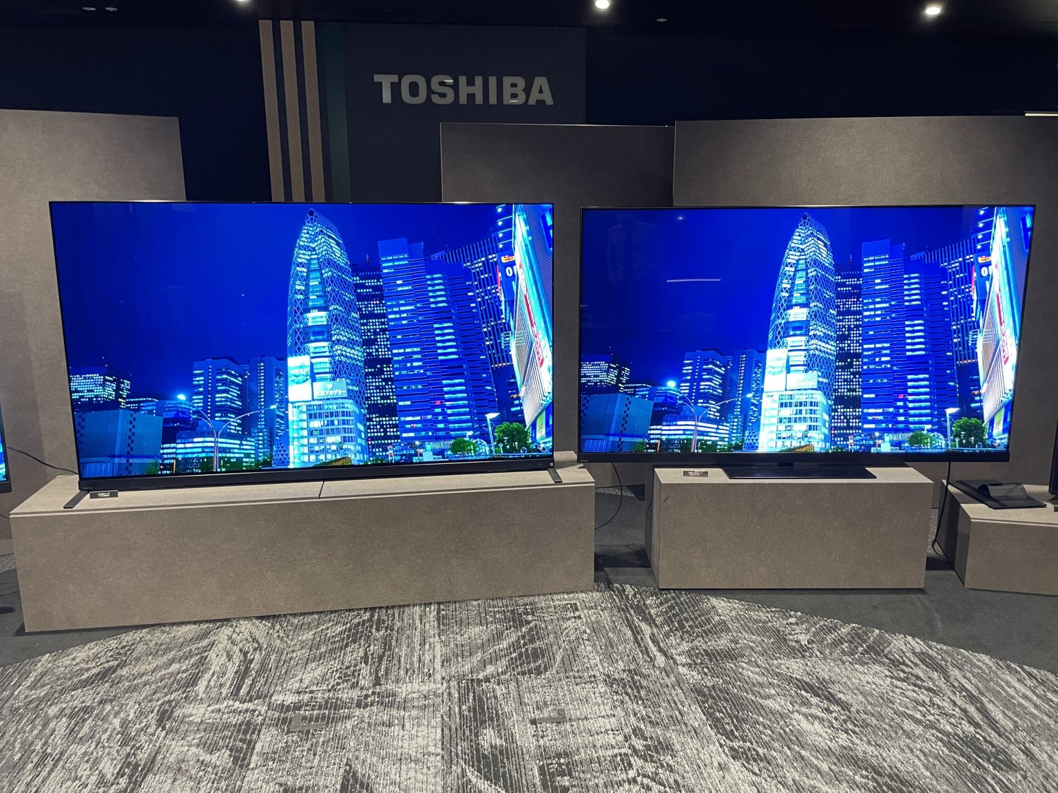 世界一速い新商品レポート！REGZAに潜入して新型有機EL TVとMiniLED TVを比較してみた！ | ノジマオンライン
